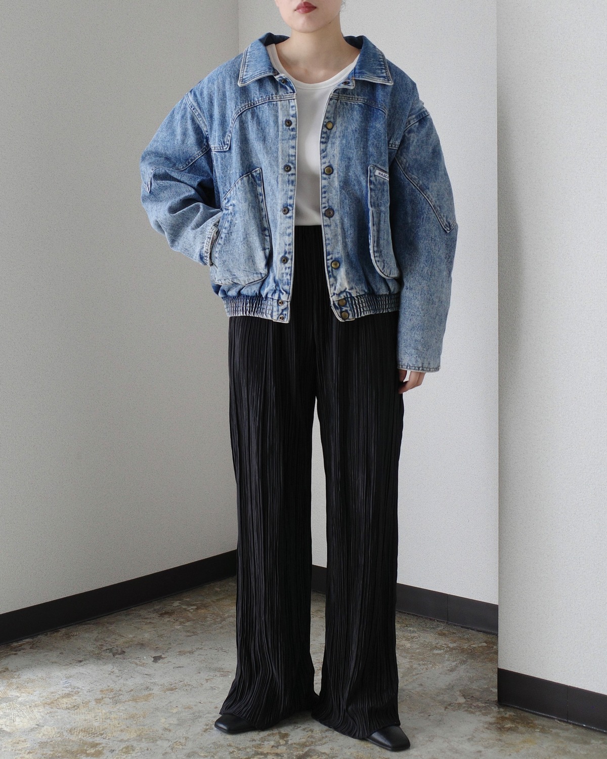 1980's, Washed Denim Jacket | Oasis the Surreal