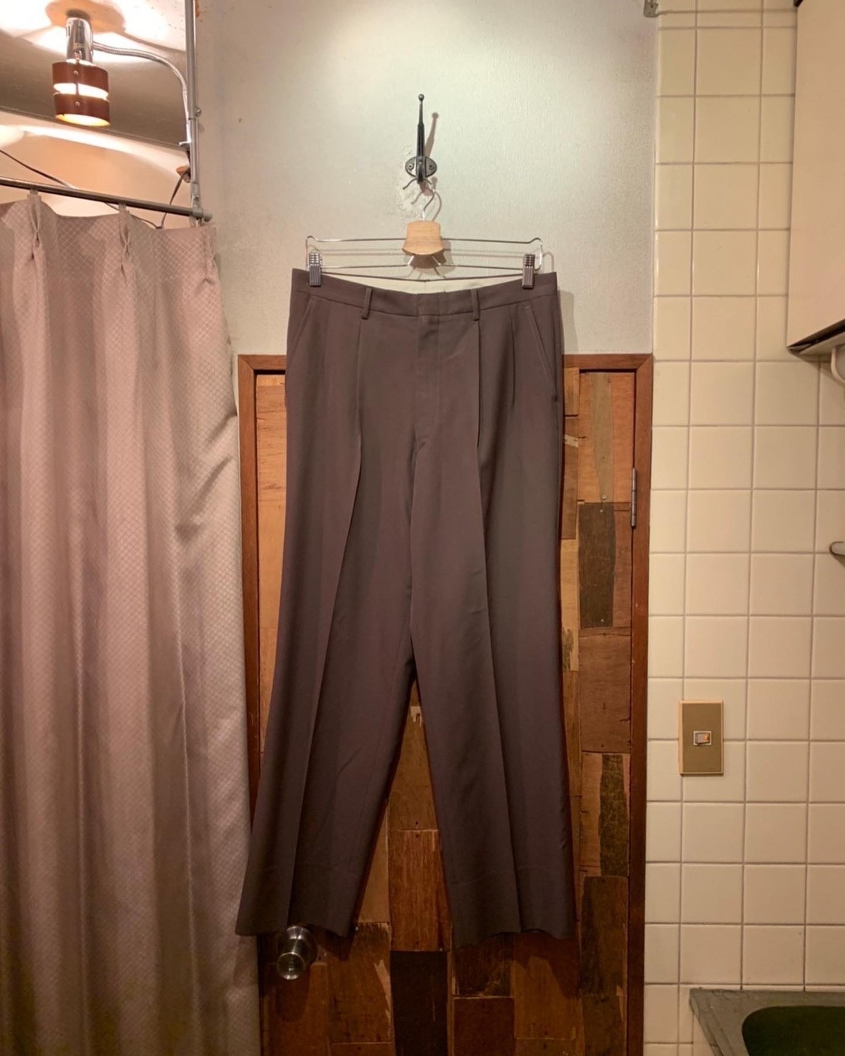 “brand unknown” khaki wool 2tuck slacks | LAUGH