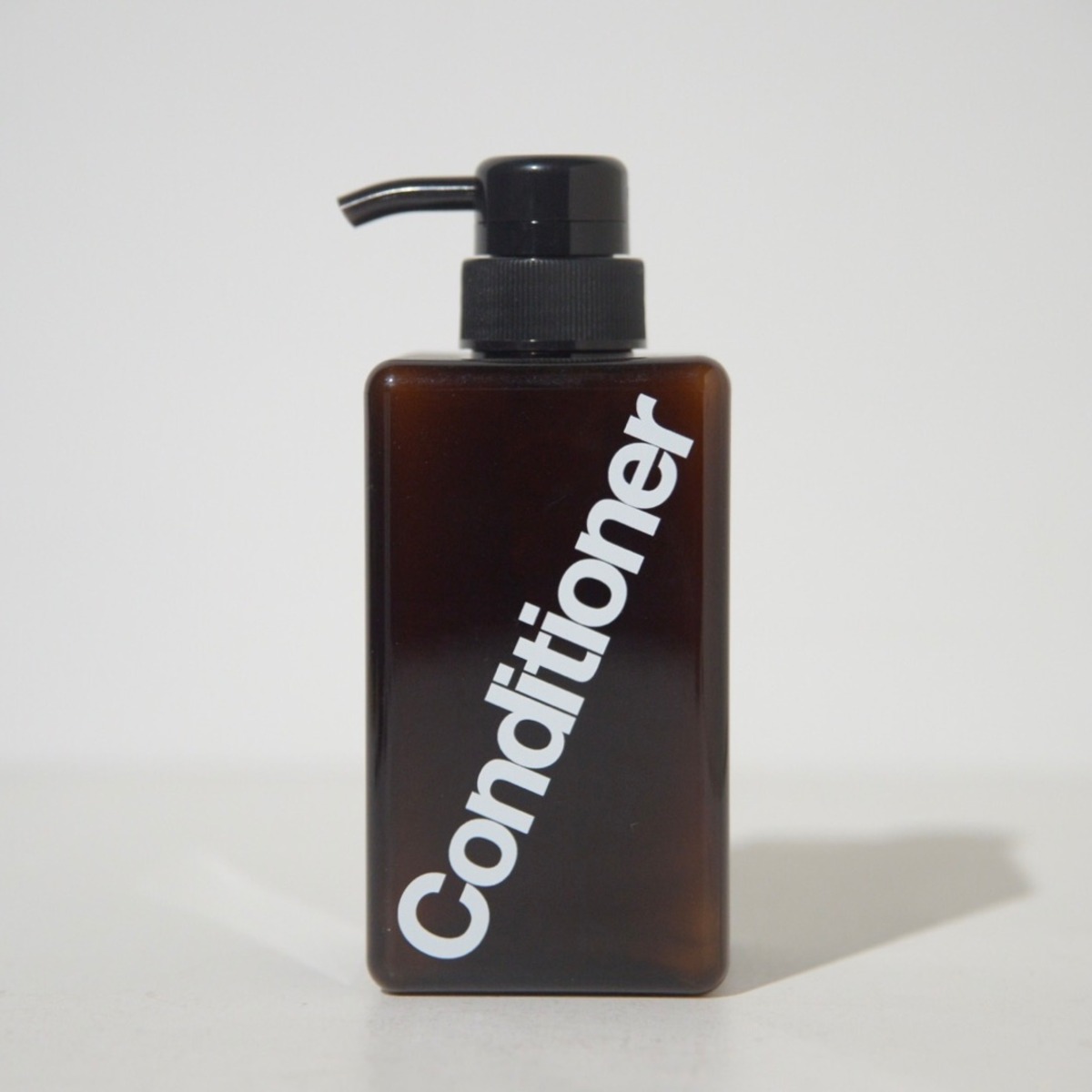 SD Refill Bottle Conditioner Brown | “showcase” of ONE PLUS ONE