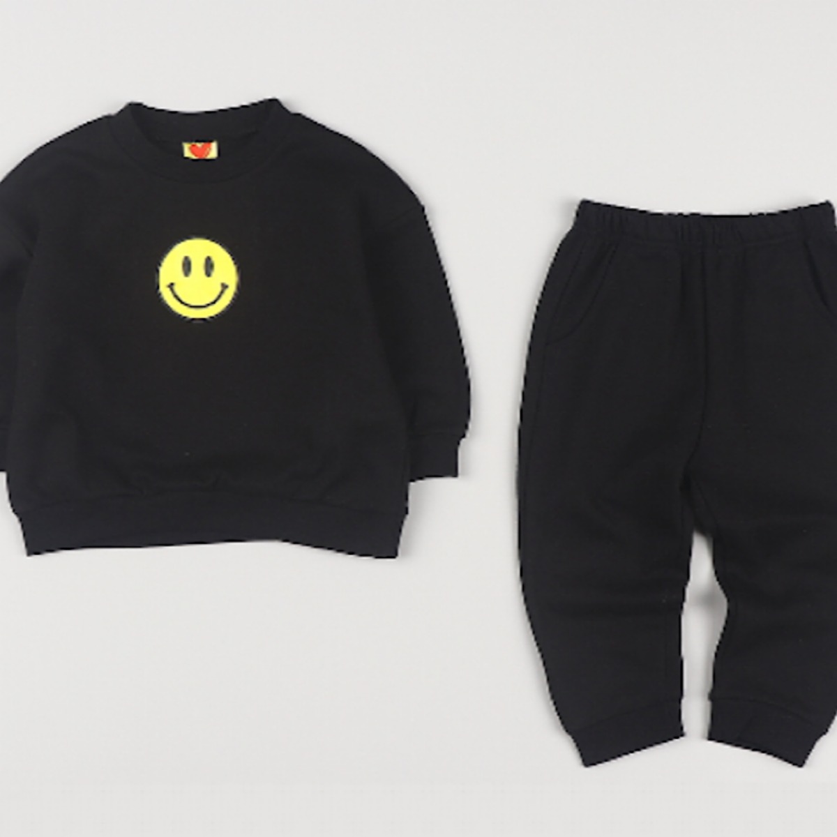 ꒰smile sweat setup꒱ | こどもふくmilo(ミロ)