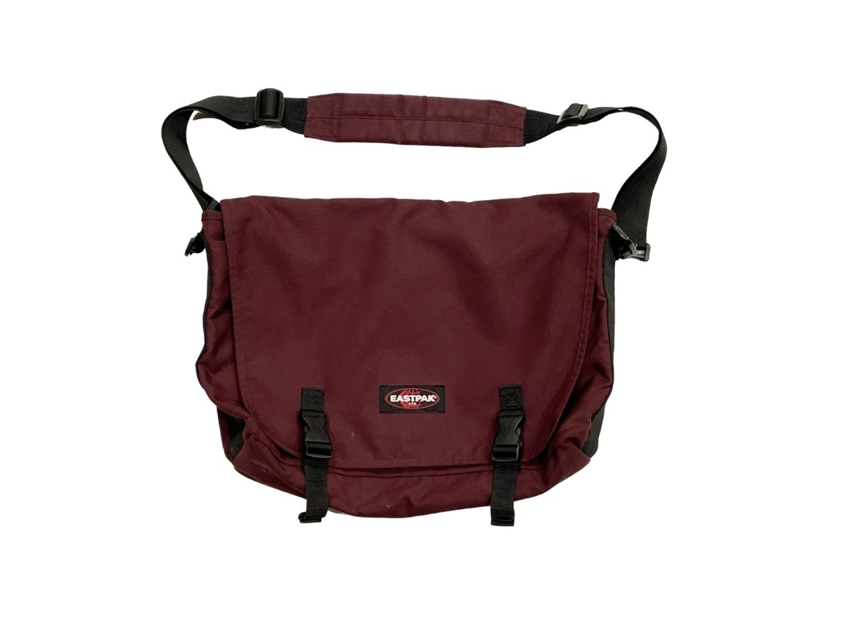 90s EASTPAK MESSENGER BAG | BLACK BOX STORE