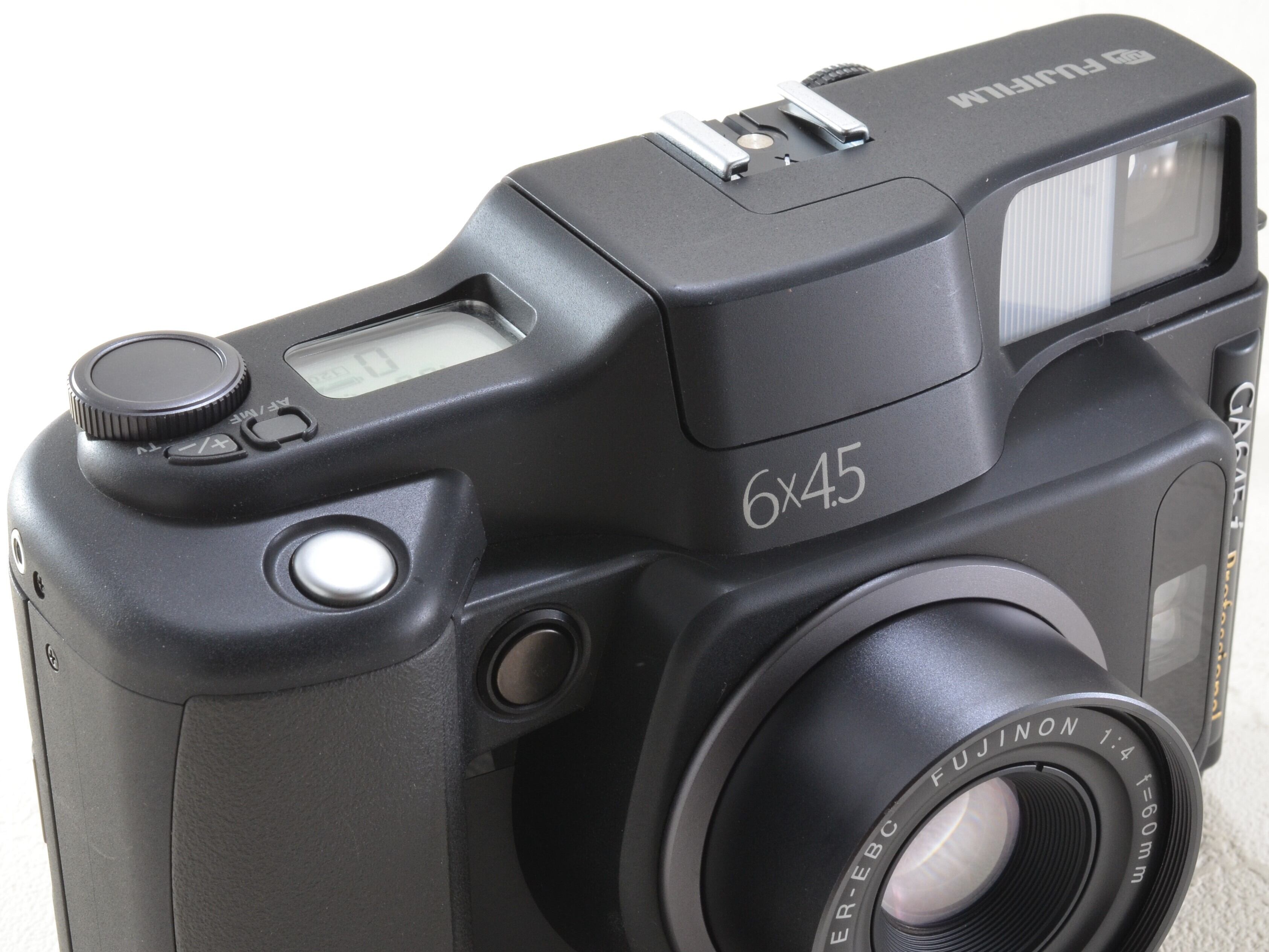 FUJIFILM GA645i Professional / SUPER-EBC 60mm F4 フジ FUJIFILM GA645i Professional / SUPER-EBC 60mm F4 フジ