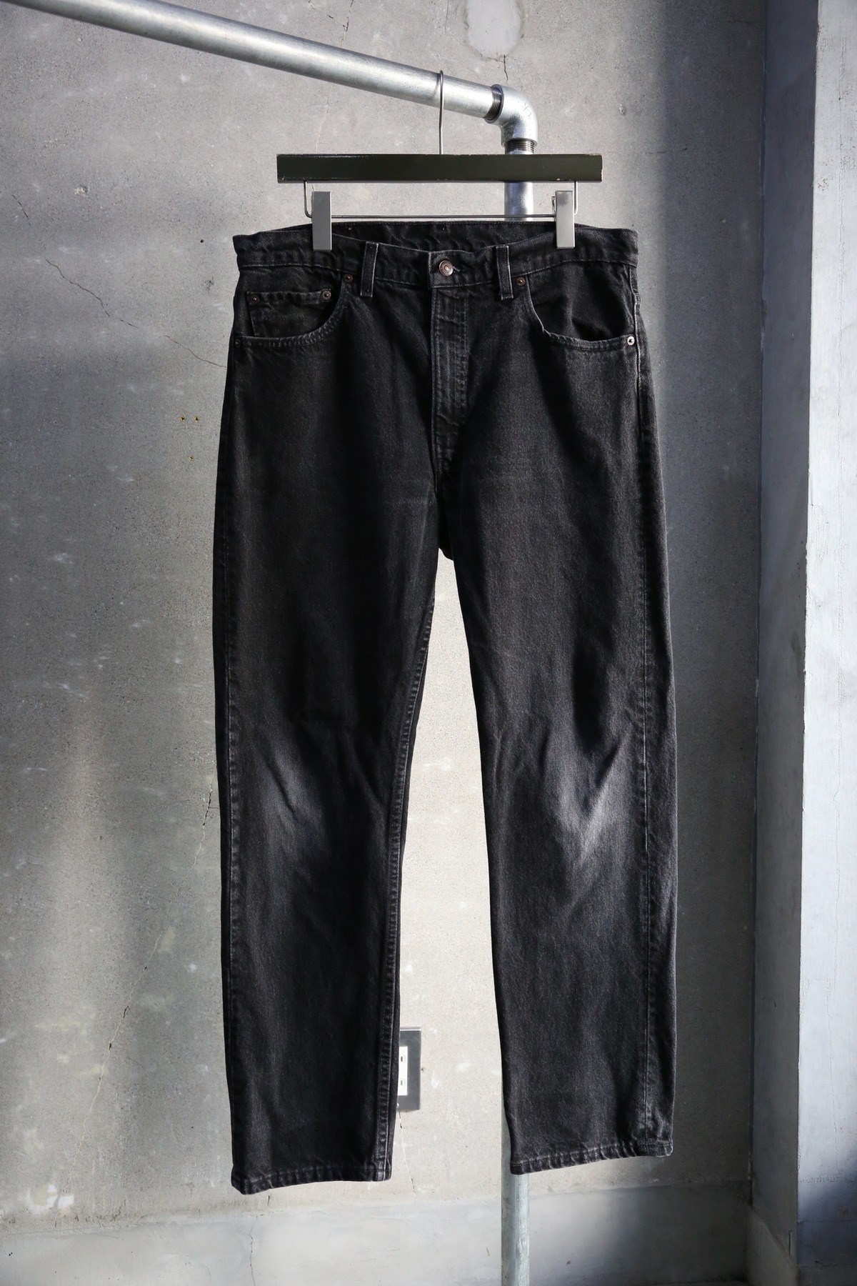 90s【Levi's】505 Black Denim Pants USA製 | the Holic vintage clothing