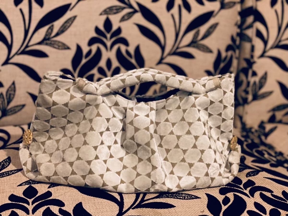 【amorico】Quamar カマルバッグ グレージュ Mサイズ | おしゃれなエプロン通販のamorico（アモリコ）☆インポートエプロン専門店