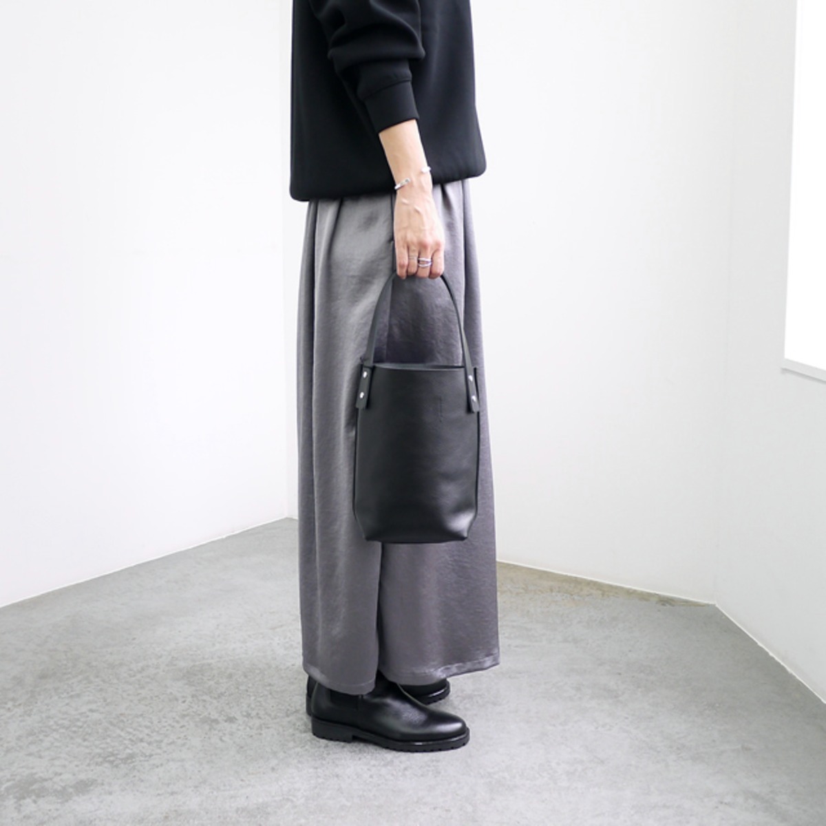 TEMBEA（テンベア） BAGUETTE TOTE MINI LEATHER [TMB-2593N] BLACK | tile