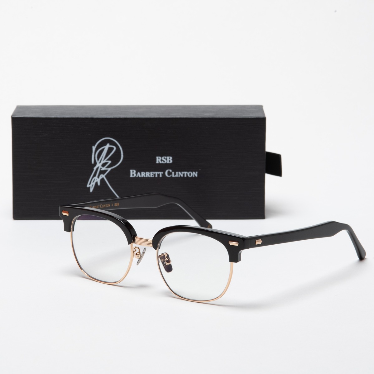 詩人 黒川 隆介 × BARRETT CLINTON × RSB SIRMONT GLASSES | RIVERSIDE BASE