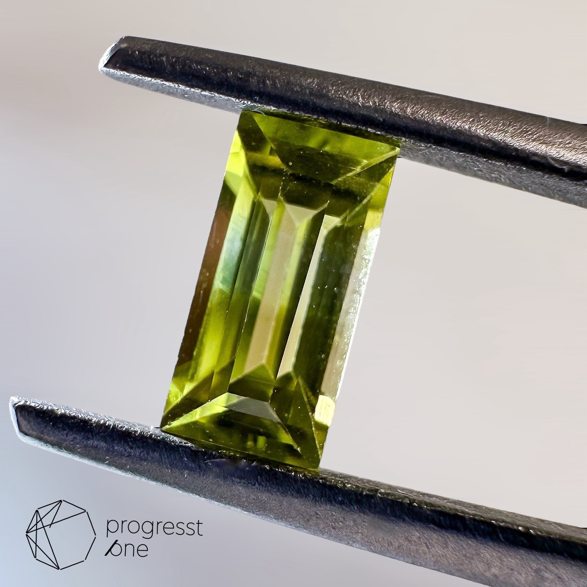 バイカラークリソベリル0.57ct | progresstone