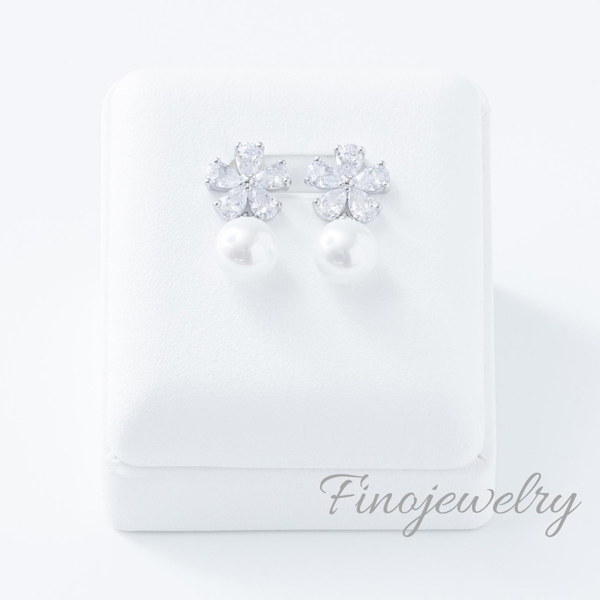 P018 ピアス | ブライダルアクセサリー Finojewelry フィノジュエリー