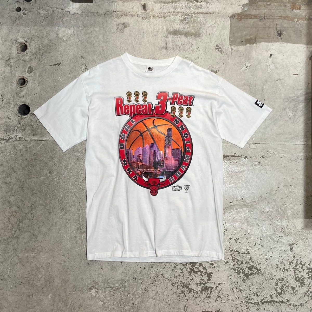 CHCAGO BULLS / シカゴブルズ 90s NBA Repeat 3 Peat Tee サイズL | Focal