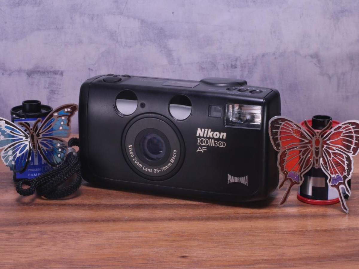 Nikon ZOOM 300 AF | Totte Me Camera