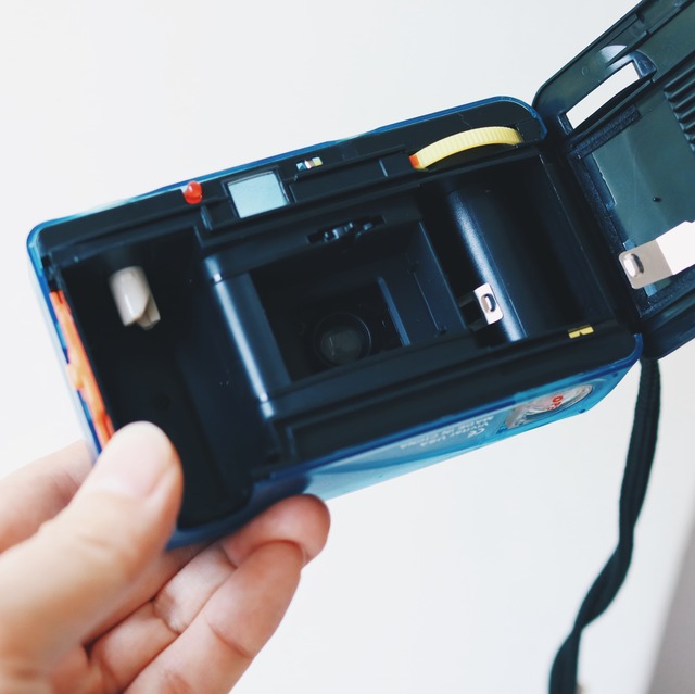 Vivitar EZ35 colors / フラッシュ付きスケルトンカメラ | boromeez camera ボロミーズカメラ・フィルムカメラ専門店