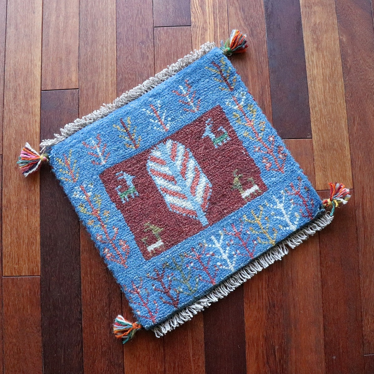 【g0084】 ギャッベ（ギャベ） 約40×40㎝ [Iran/Shiraz] | 北欧ヴィンテージ雑貨 Prae Interior(プラエ インテリア)