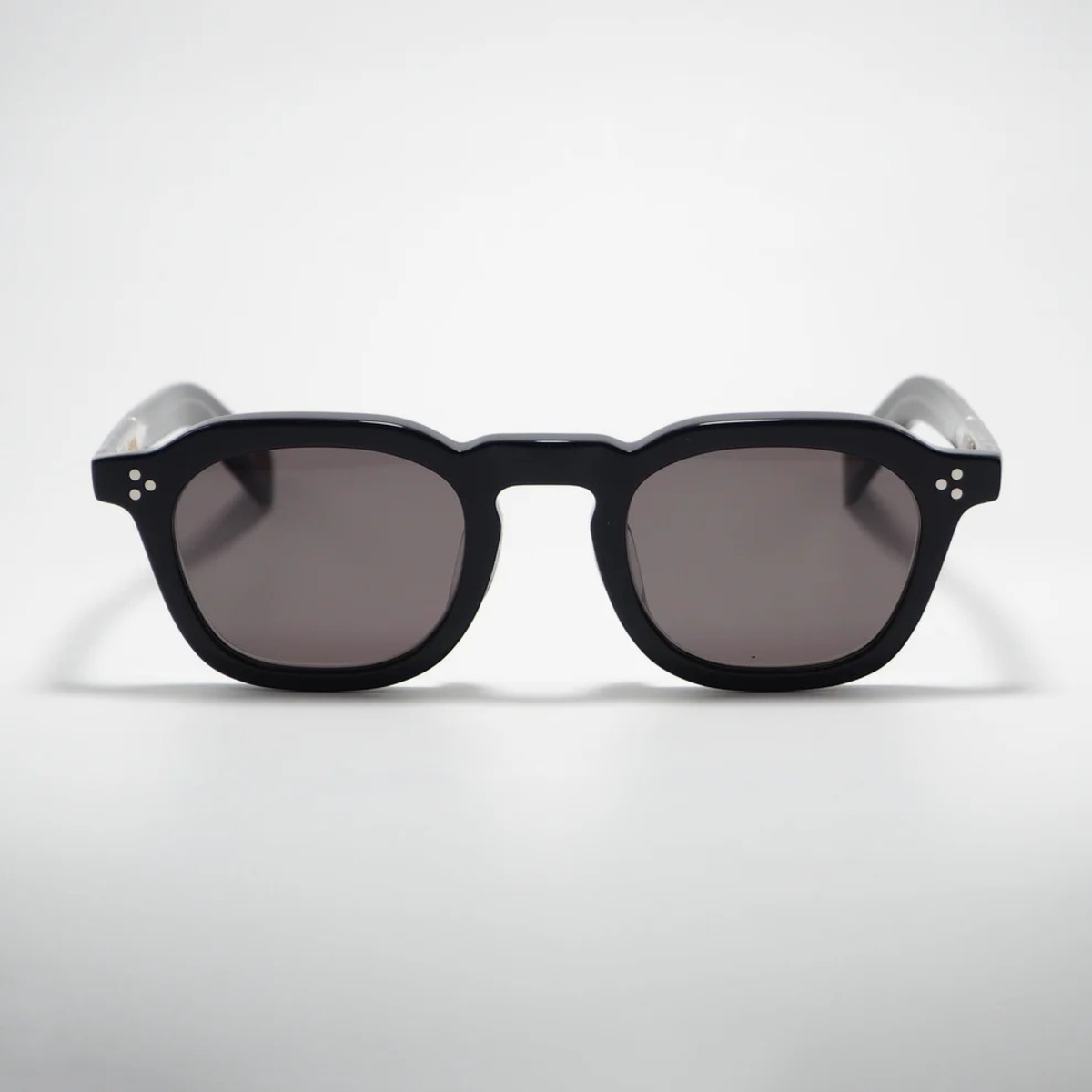H-09 | BLK-BLK | BEARD ROOM