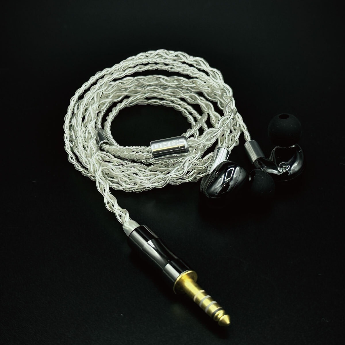 Initial A THE韻 ORB社Celestial force C4 MMCXケーブル 4.4φ付属モデル | Initial A