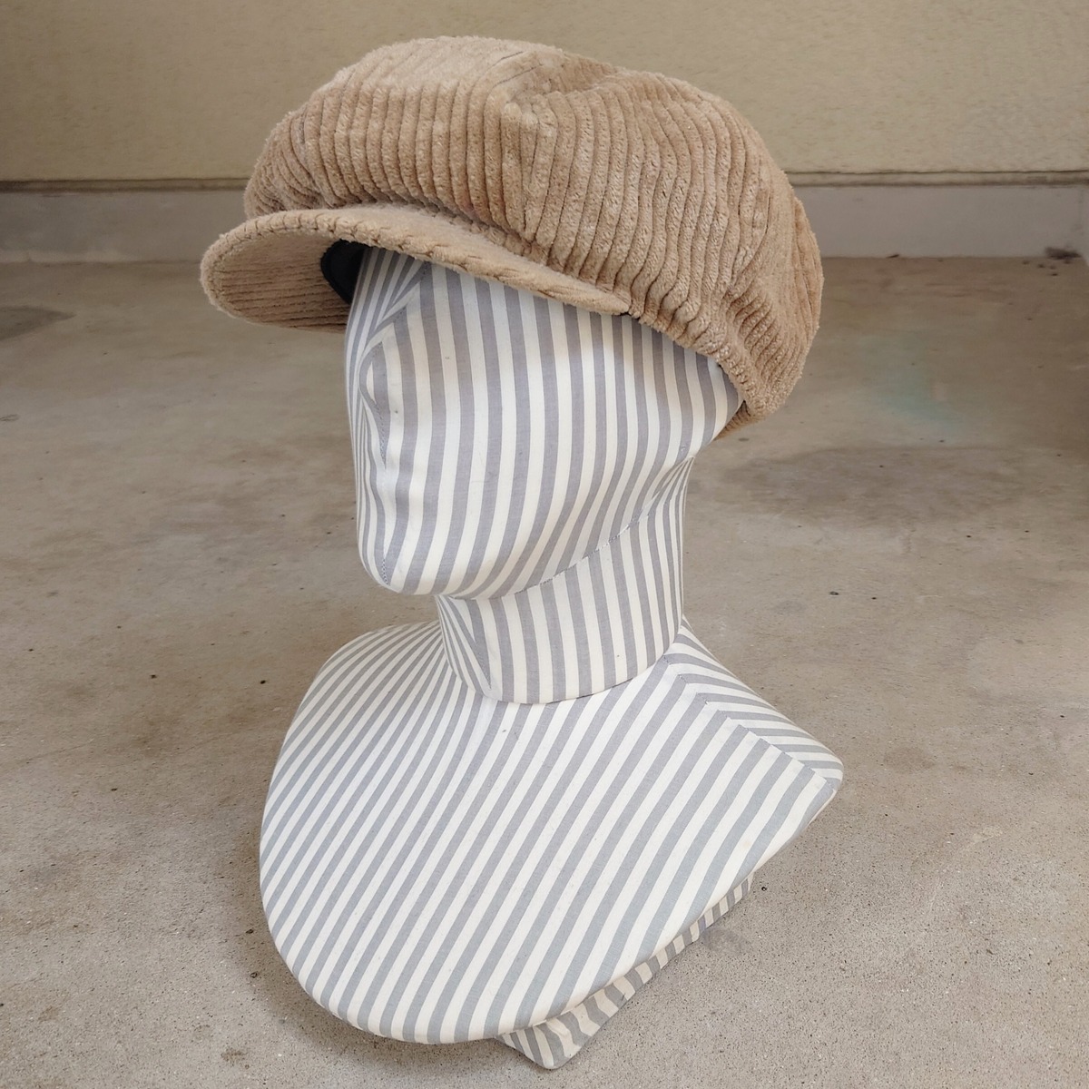 NEW YORK HAT- USA MADE CORDUROY CASKET BEG | eeff.