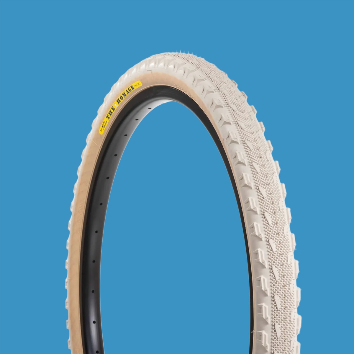 【SIMWORKS BY PANARACER】THE HOMAGE 26" - SAND BEIGE EDITION | Humhumhug ...