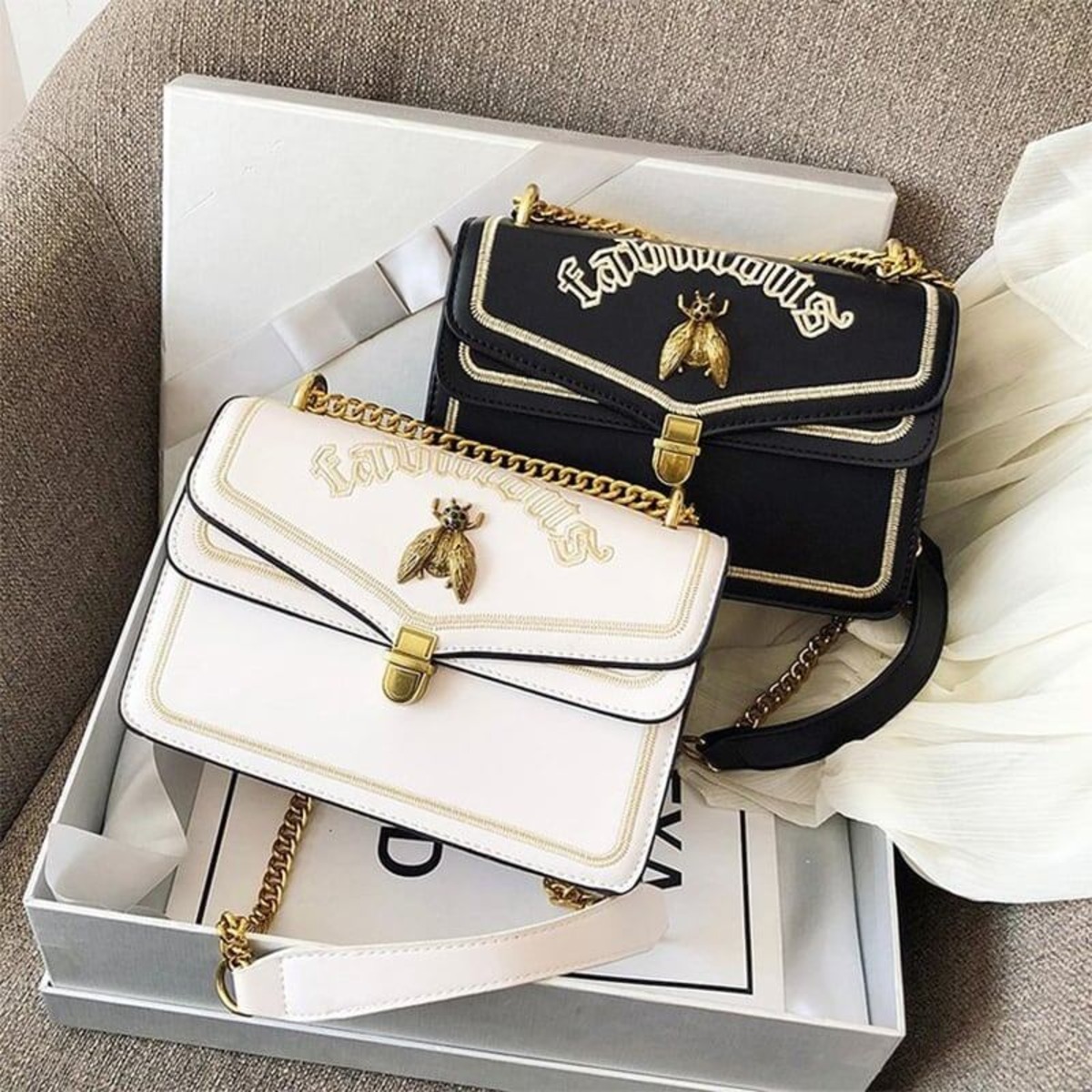 スタイリッシュ お値段以上 メッセンジャーバッグ＜F-2318＞ | MILUNI