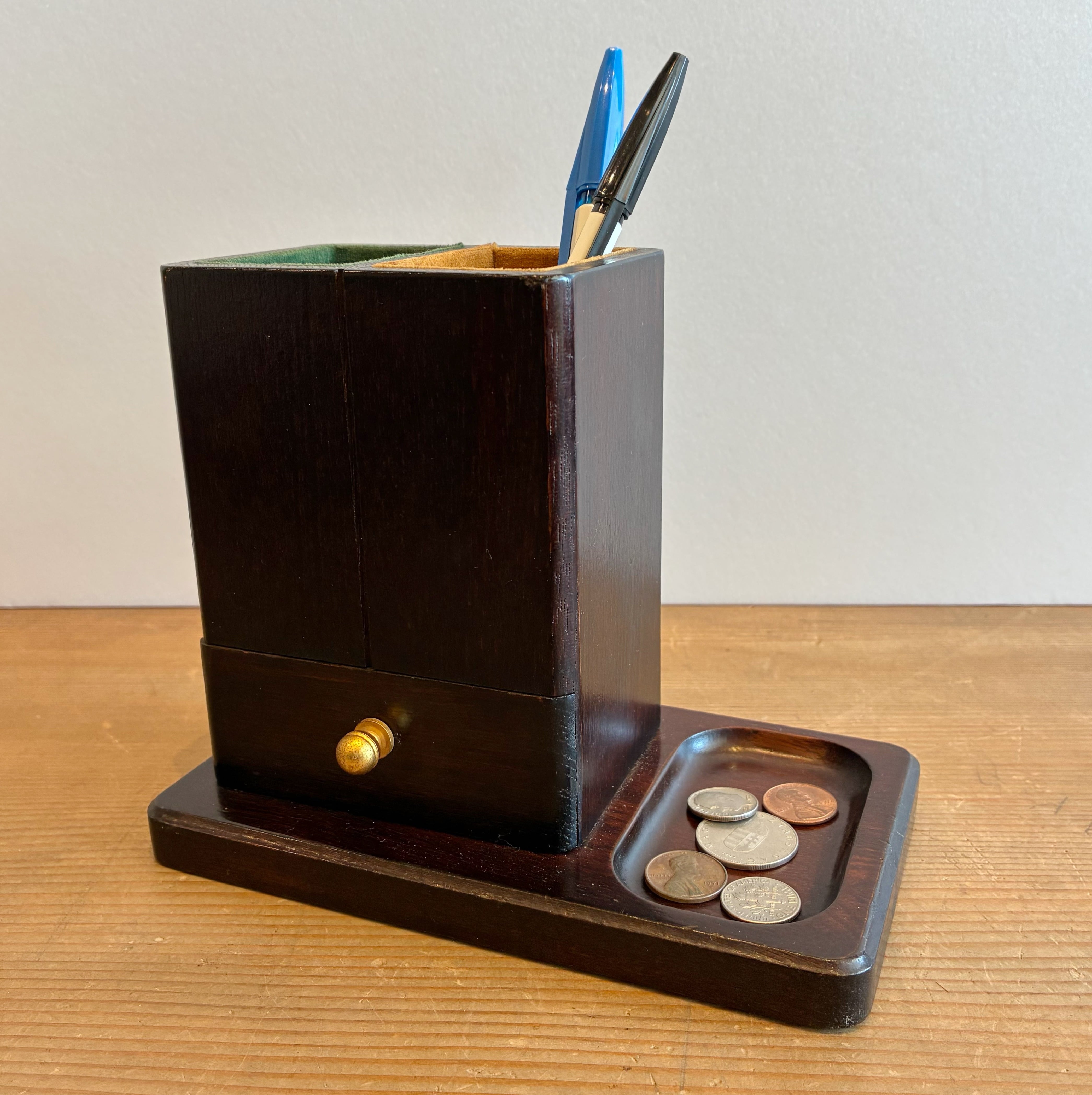 Vintage pen stand | POTLATCH