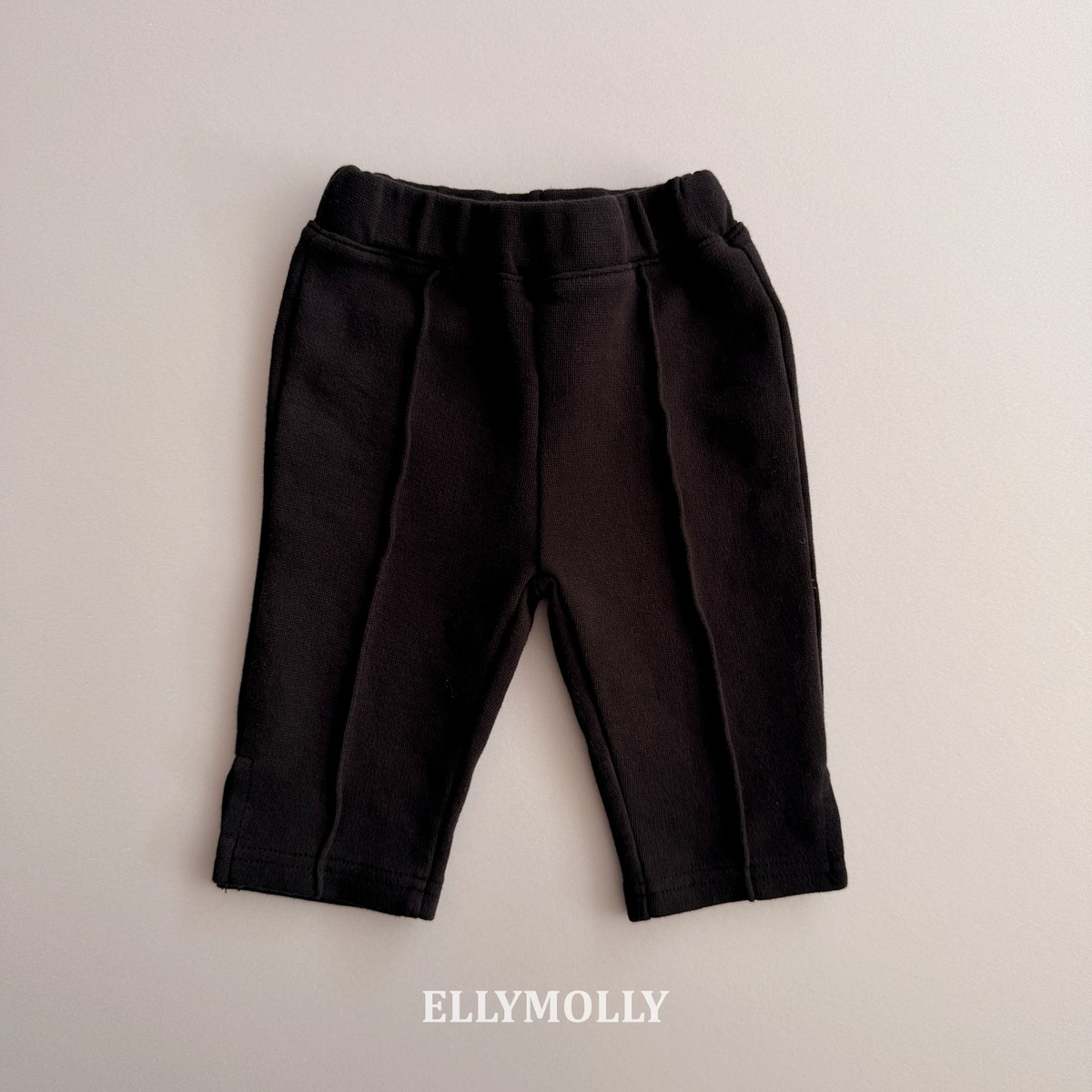 ellymolly pintuck cuffed pants | chama.