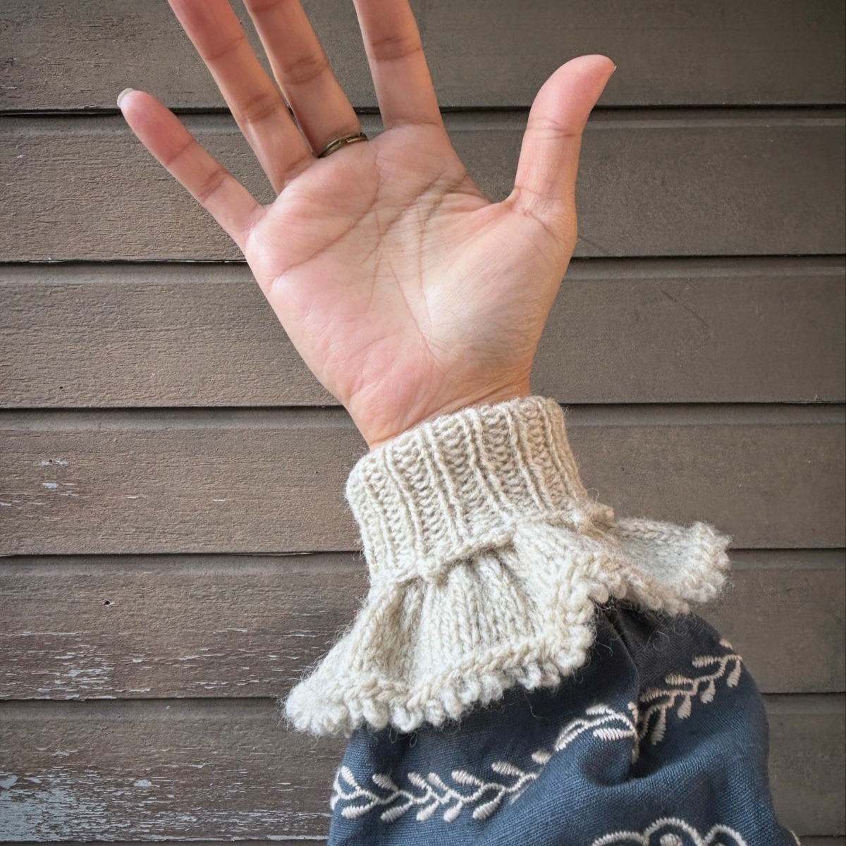 3way frill wrist warmer 大人用 | cirrus