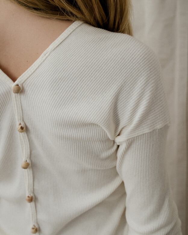 BASERANGE】TAV CARDIGAN/UNDYED | TOLMA. BASERANGE】TAV CARDIGAN/UNDYED | TOLMA.