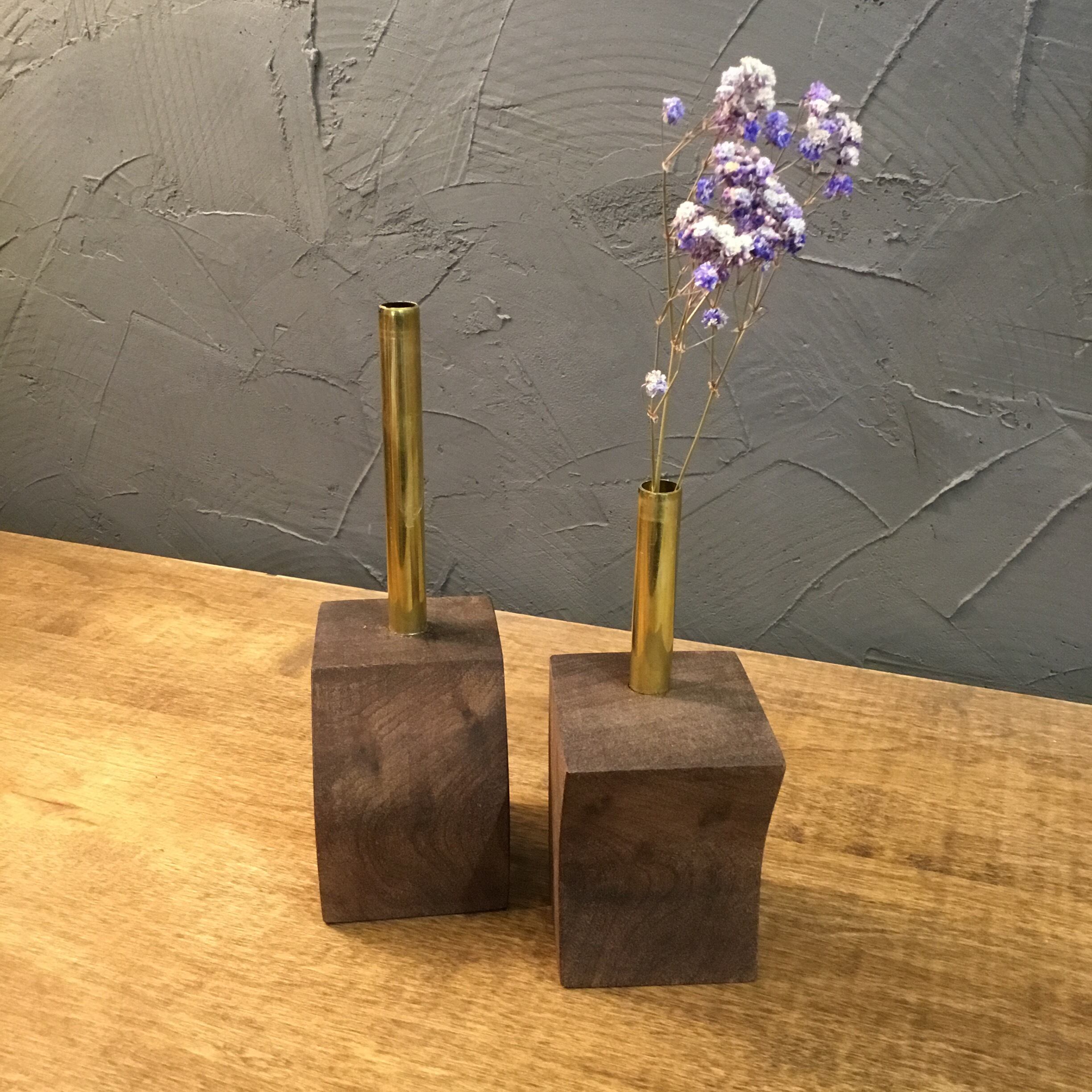 真鍮の一輪挿し 花器 花瓶 ペア | くらしの道具屋 TUKURITE