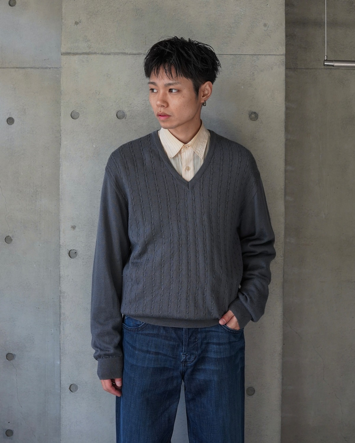 90s v neck sweater | Hype