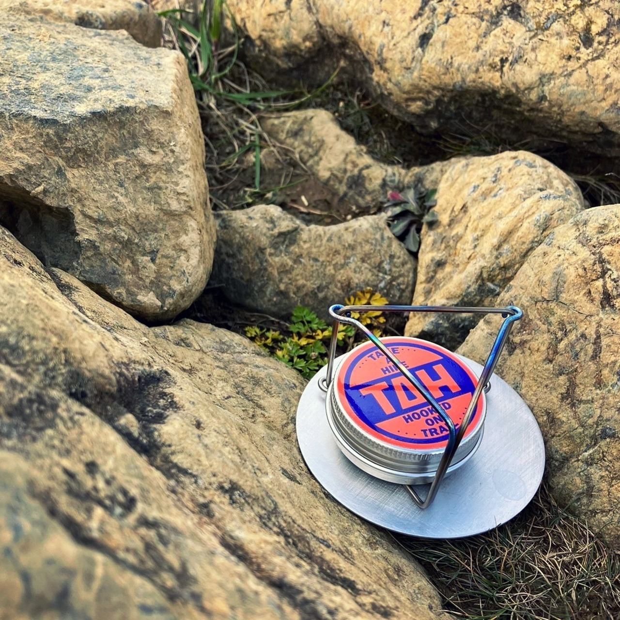 Ti TRIANGLE STAND | TAKE A HIKE