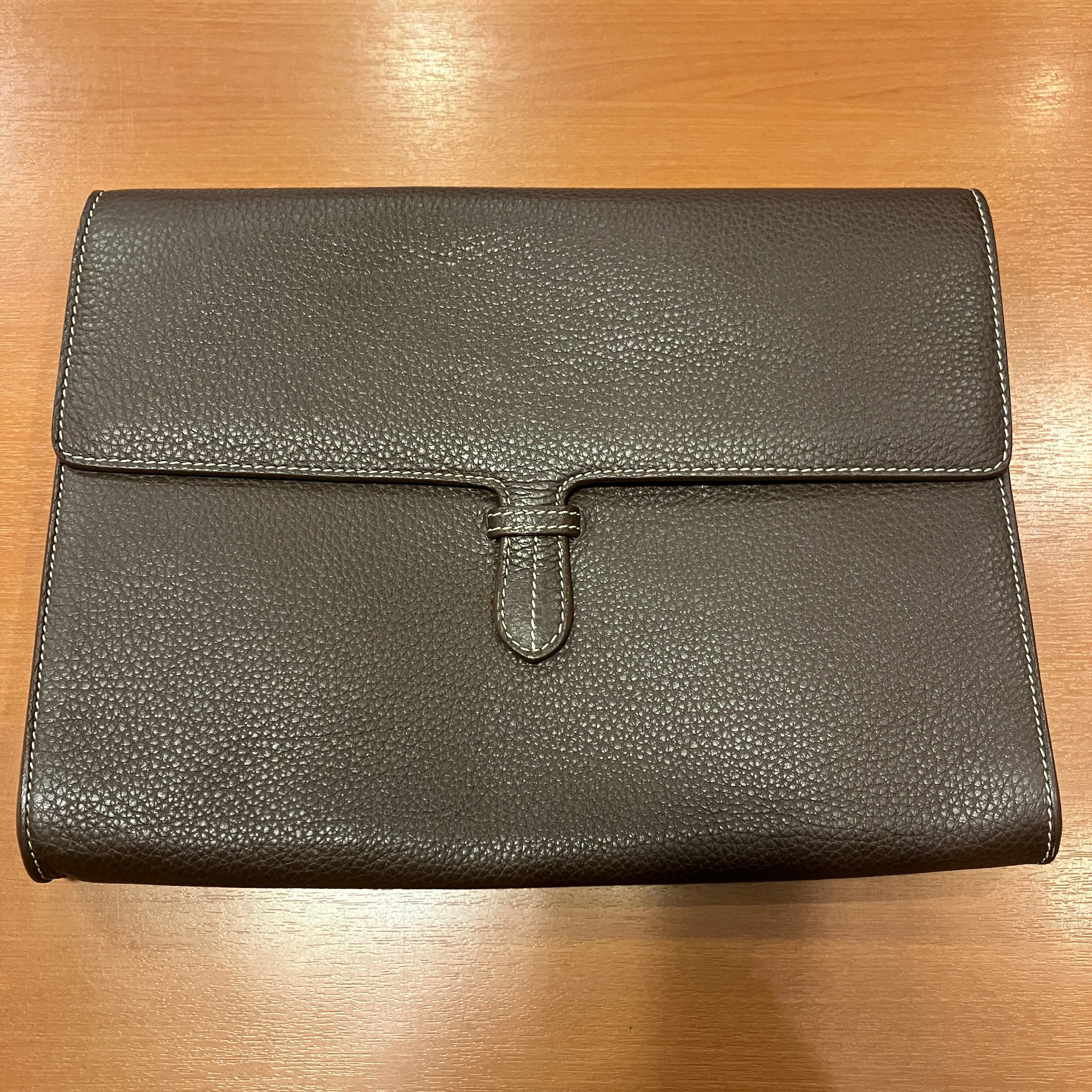 ACATE "BREVA" LEATHER CLUTCH BAG | safarionline