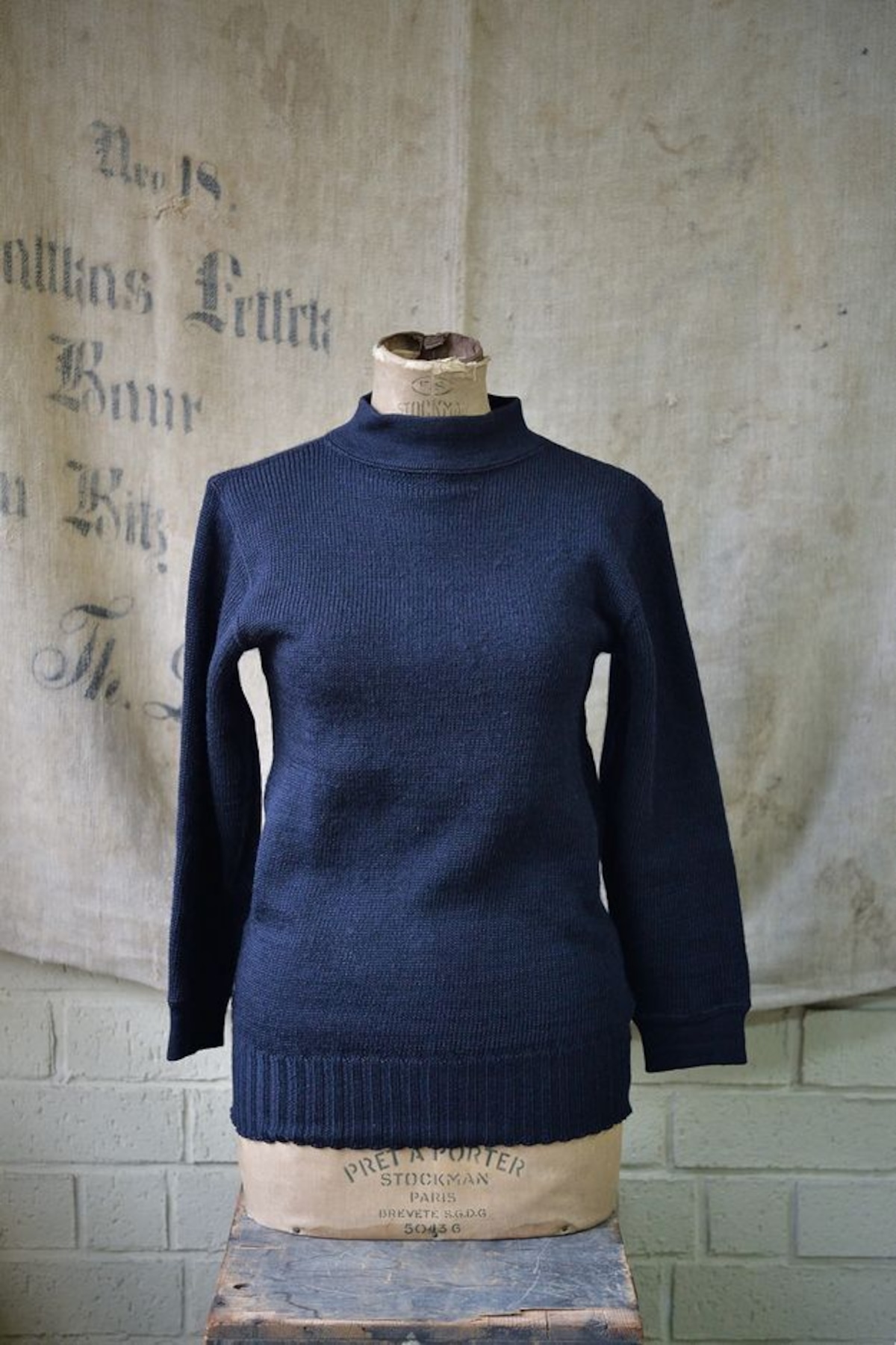 Vintage 1950's U.S. NAVY Wool Sweater | EXTRA'S GARMENT SUPPLY & CO.