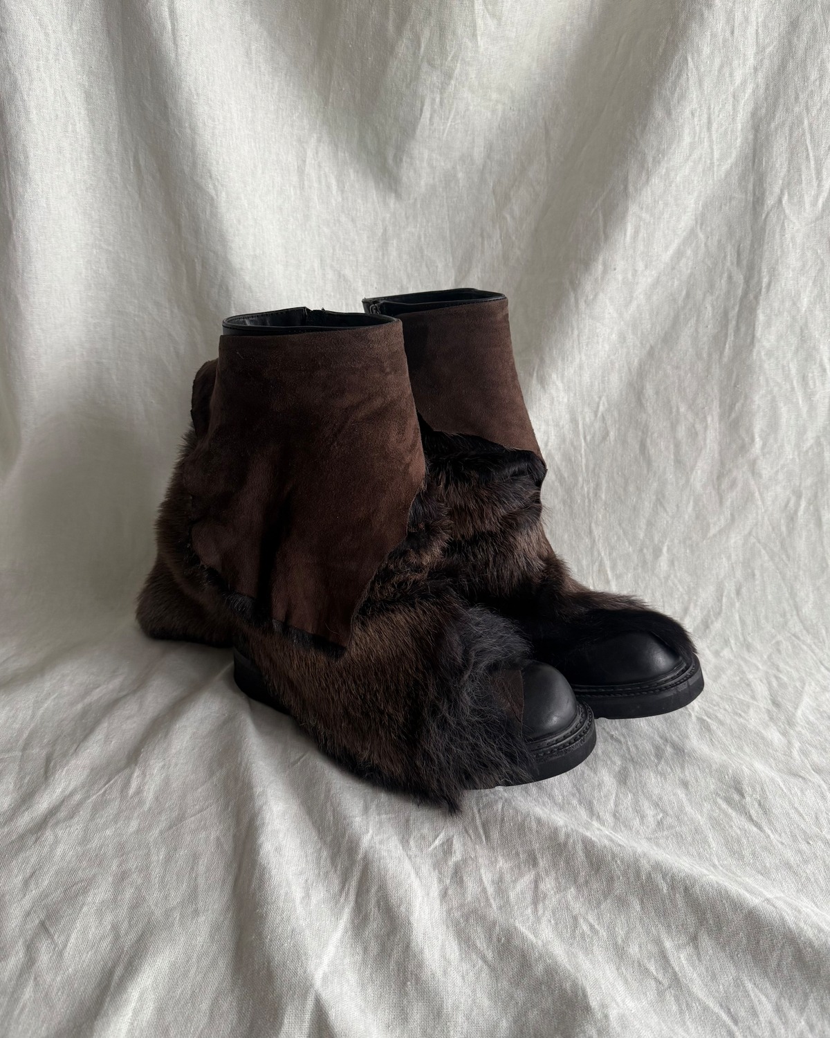 L.G.B. LUNA detachable rabbit fur boots | ether