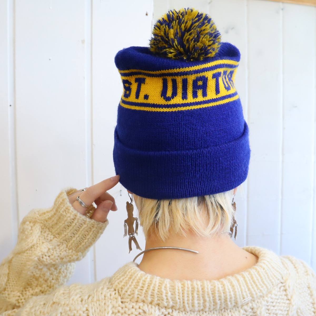 made in USA blue×yellow ponpon knit hat [l-4945] | Fizzvintage