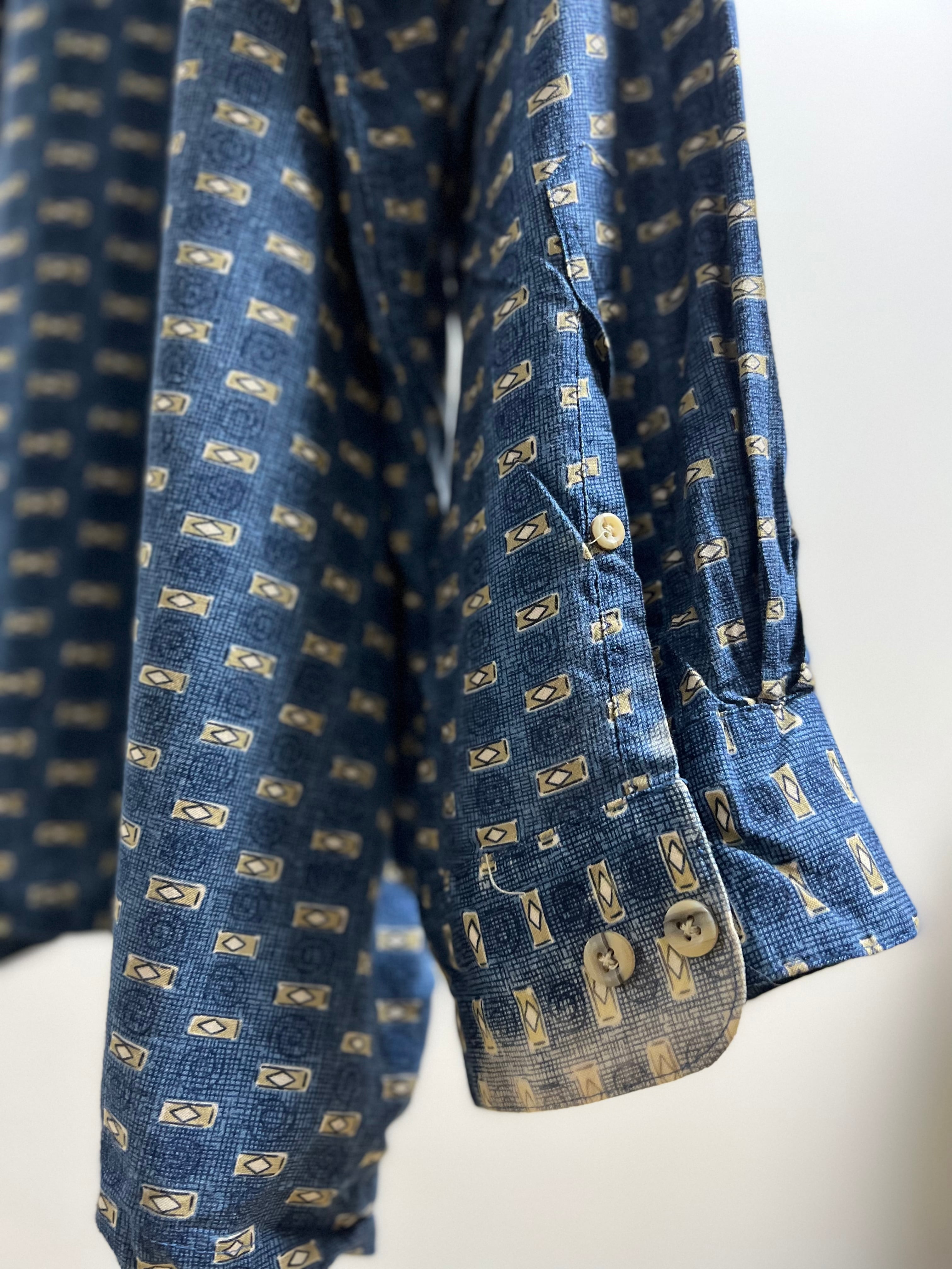 80's Geometric pattern shirt Vintage | SISON