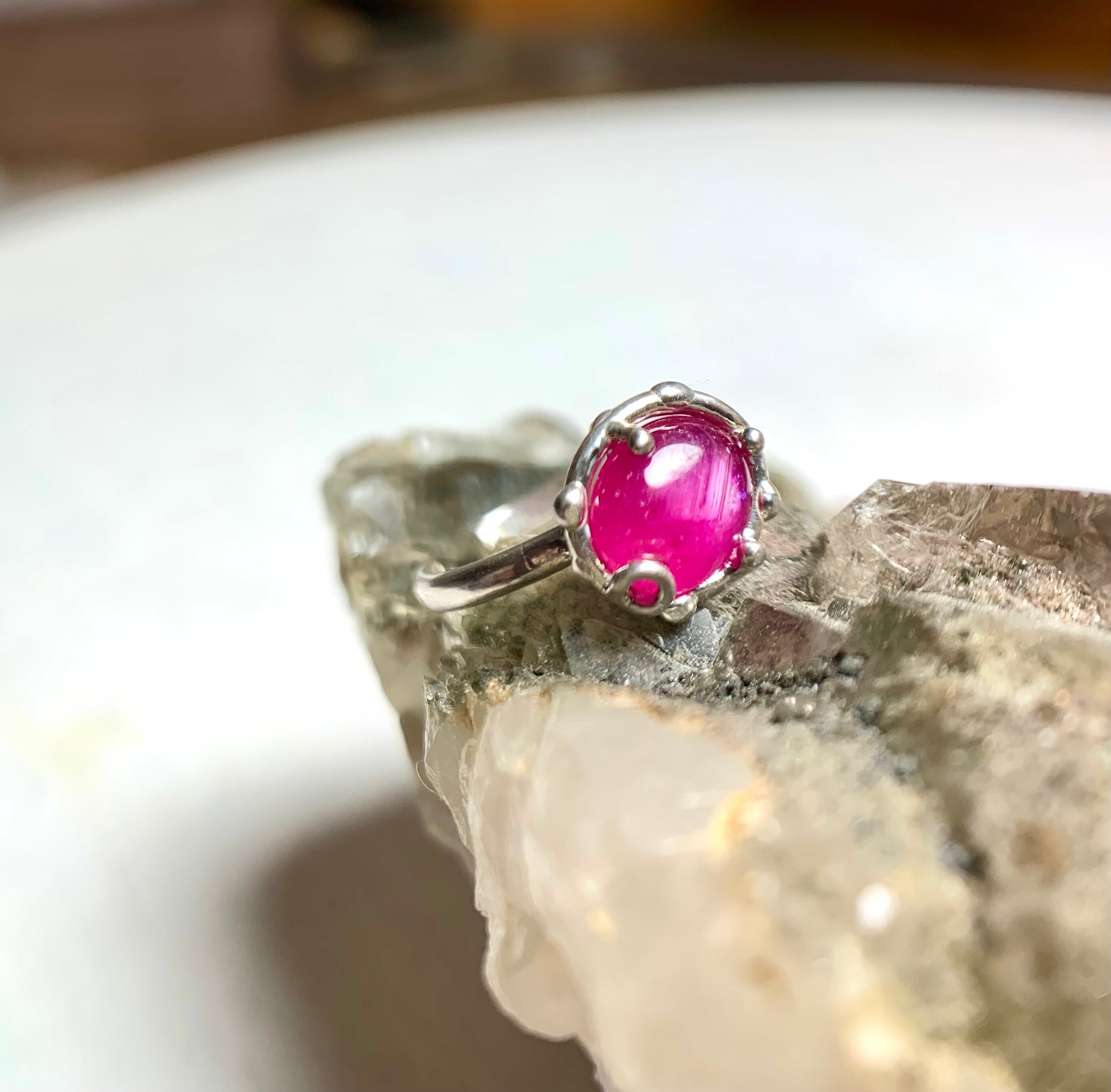 J64 マダガスカル産ルビー イヤカフリング／Ruby Ear Cuff Ring | stoneage