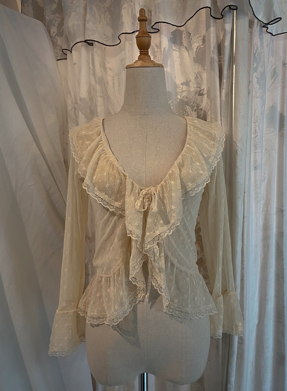 Frill Tiny Flowers Blouse Cardigan | Queens