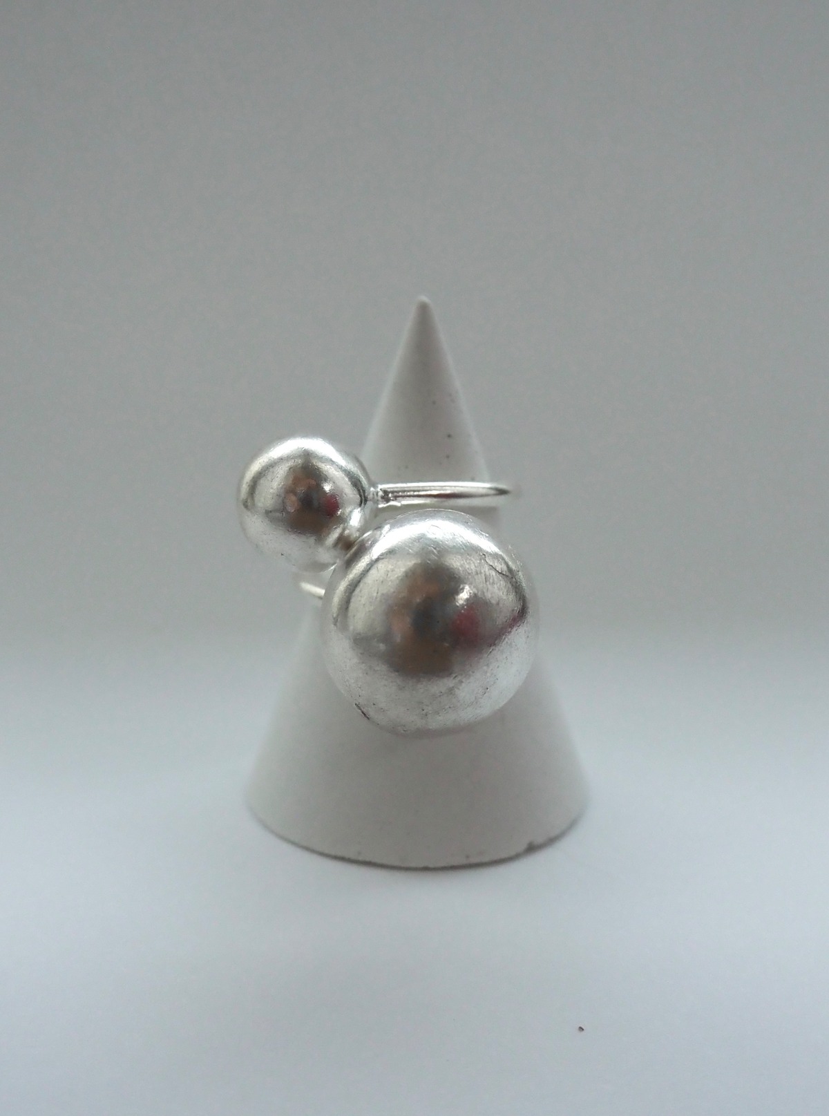 Karen silver double ball ring | eha22310