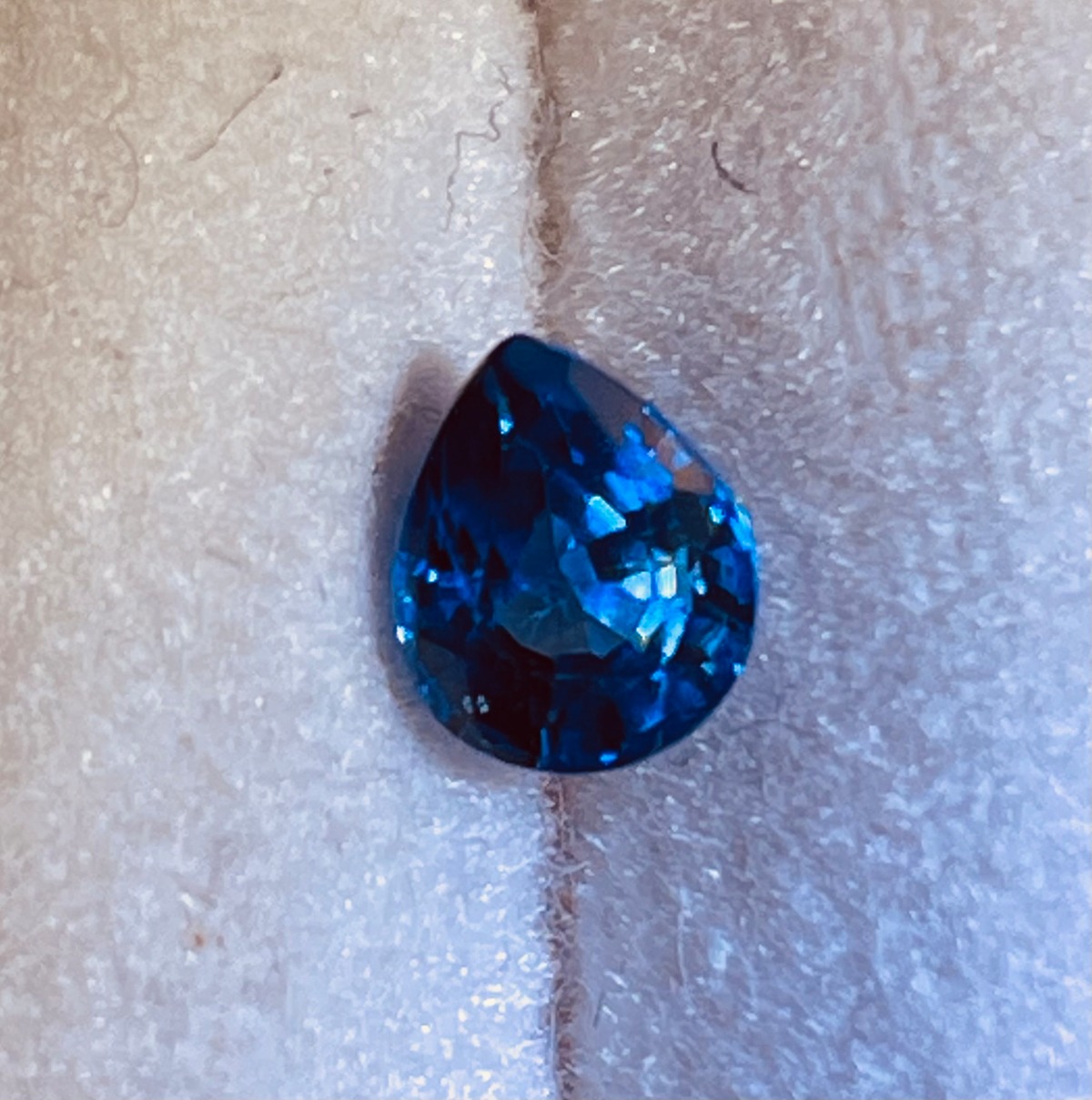 ブルーサファイア 0.74ct | jewelry HYDRANGEA