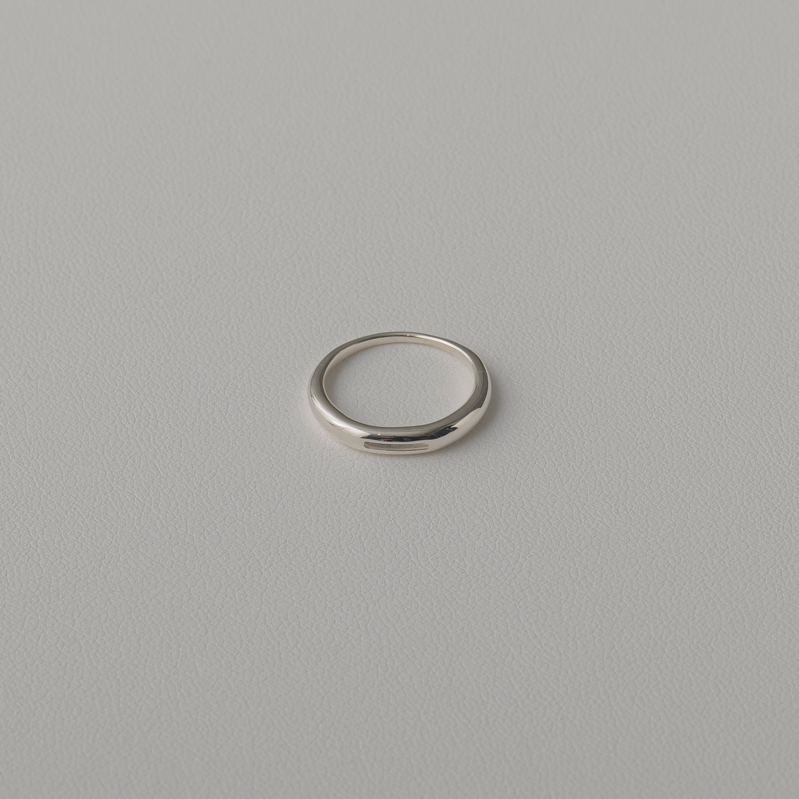 Square space ring Silver | FLYNK