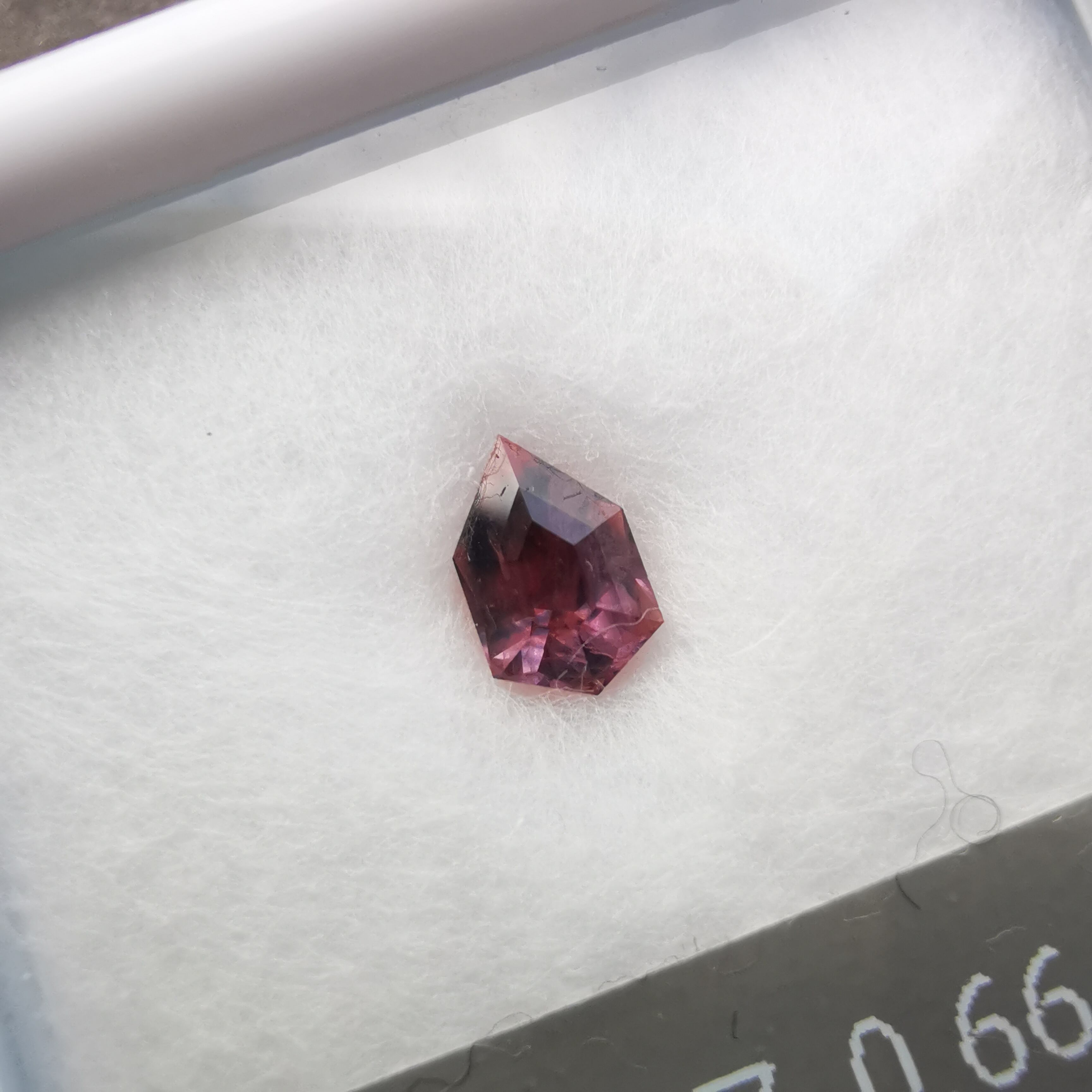 サファイア 0.66ct / E-3207W | Tam＆Tam Gem