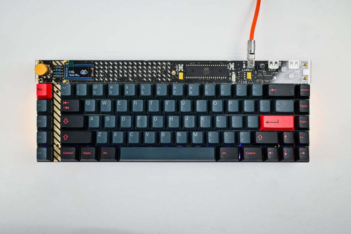 【完成品】Lelelab Y2K 76 x GMK Redline | Keyboarders