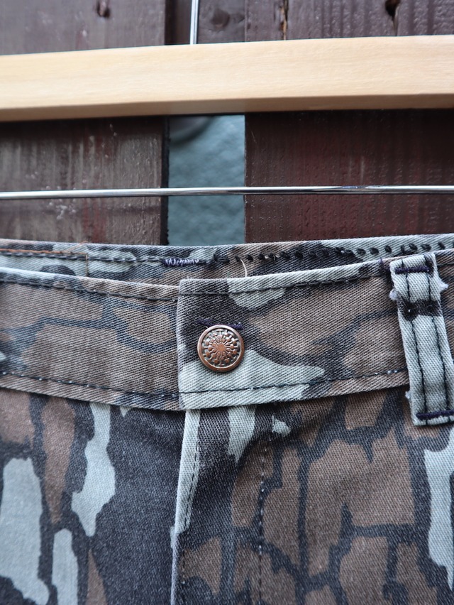 KIDS KAMO TREBARK camo pattern pants | stück clothing store