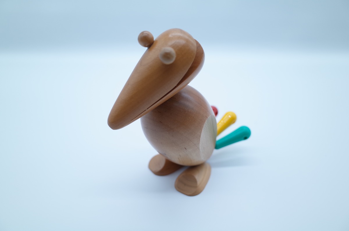MULTICOLOR TAIL WOOD BIRD | Loop