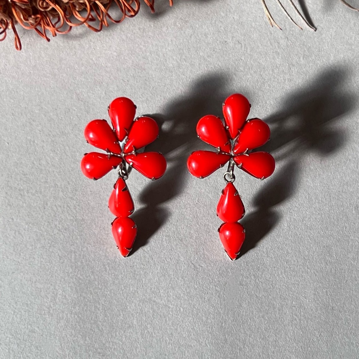 レッド ドロップ イヤリング 《E-0140》 | ModernLoop ユーズドアクセサリー専門店