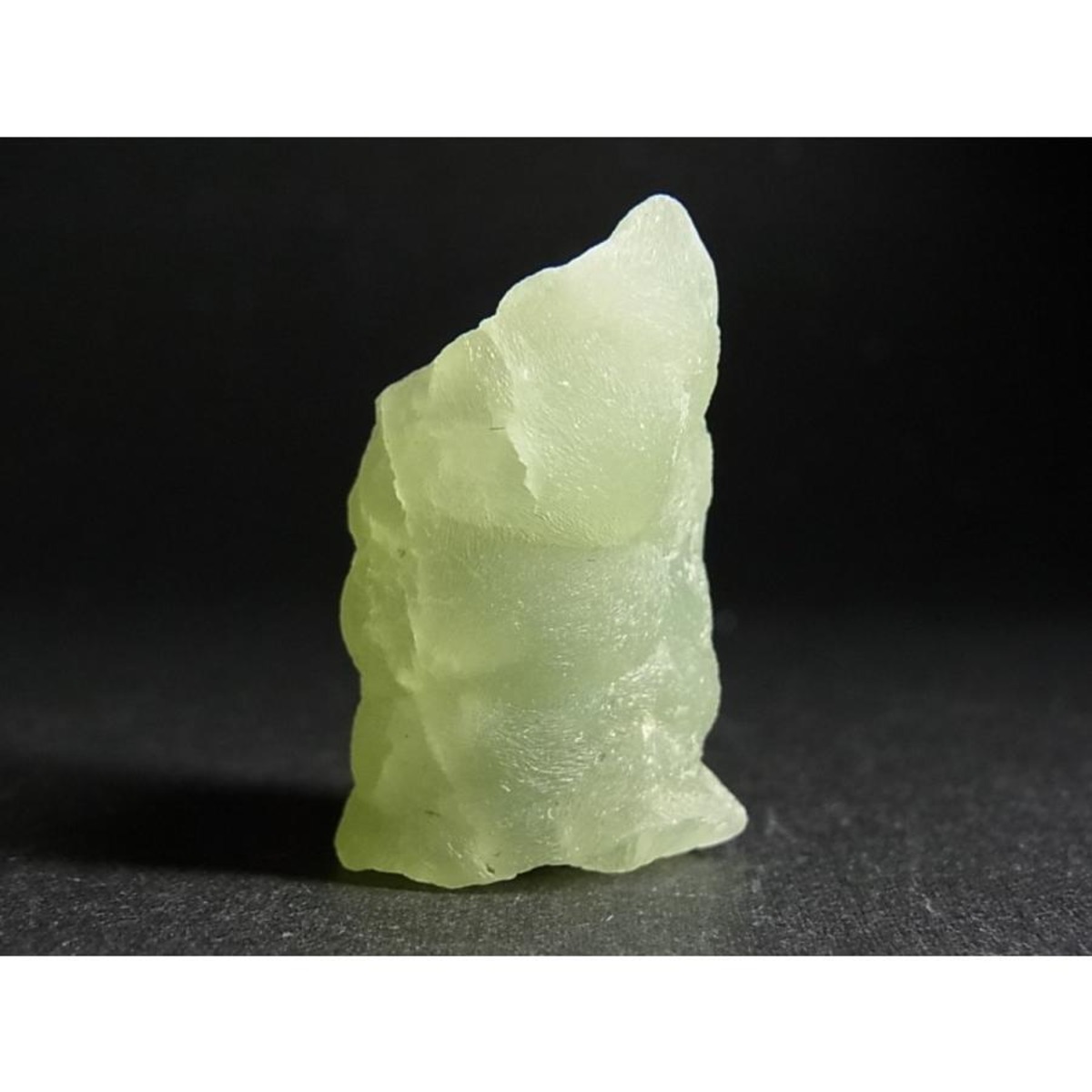 マリ共和国産 プレナイト/Prehnite 原石 A-PRH005 | 鉱物・天然石のお店CrystalGate