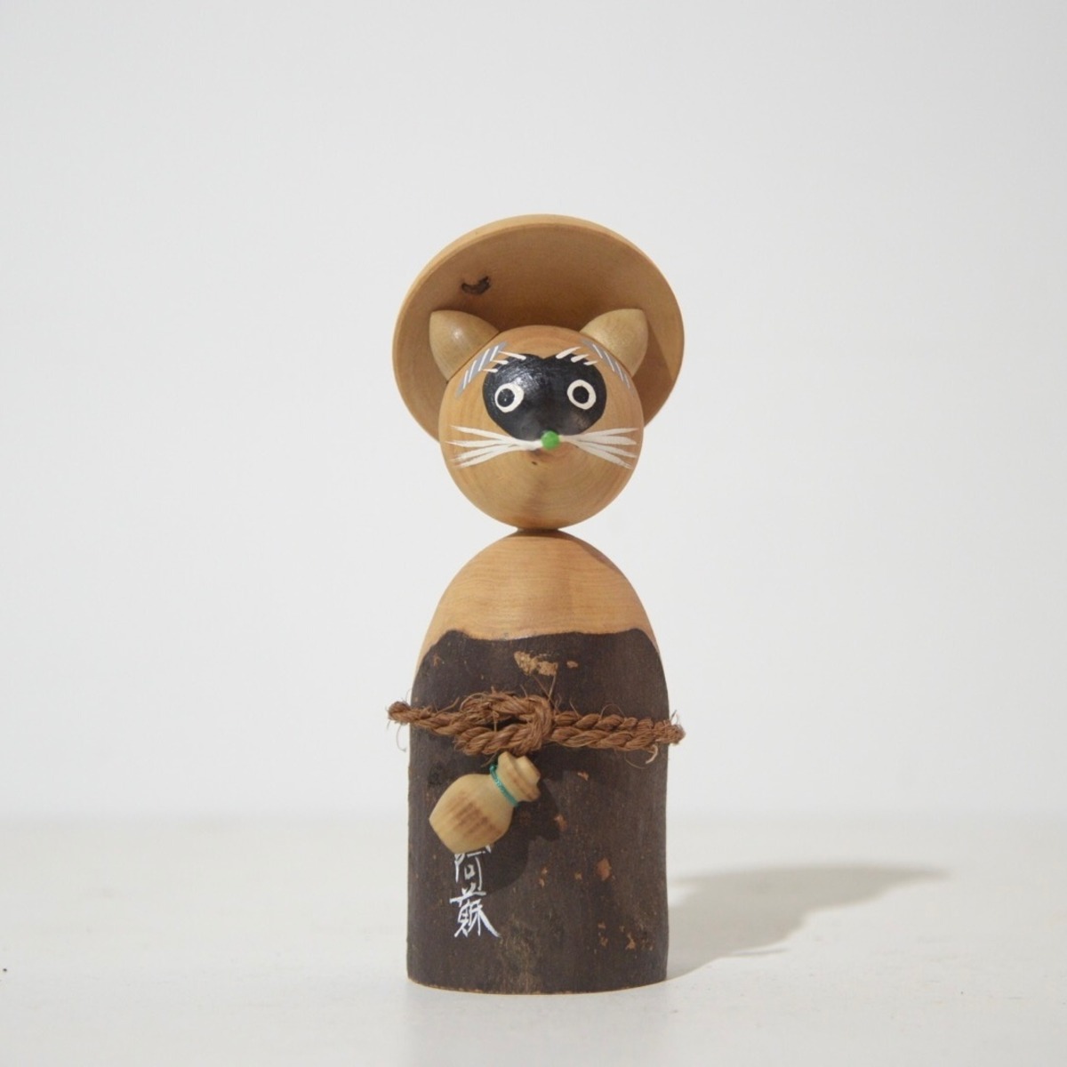 大阿蘇たぬき 大 | “showcase” of ONE PLUS ONE