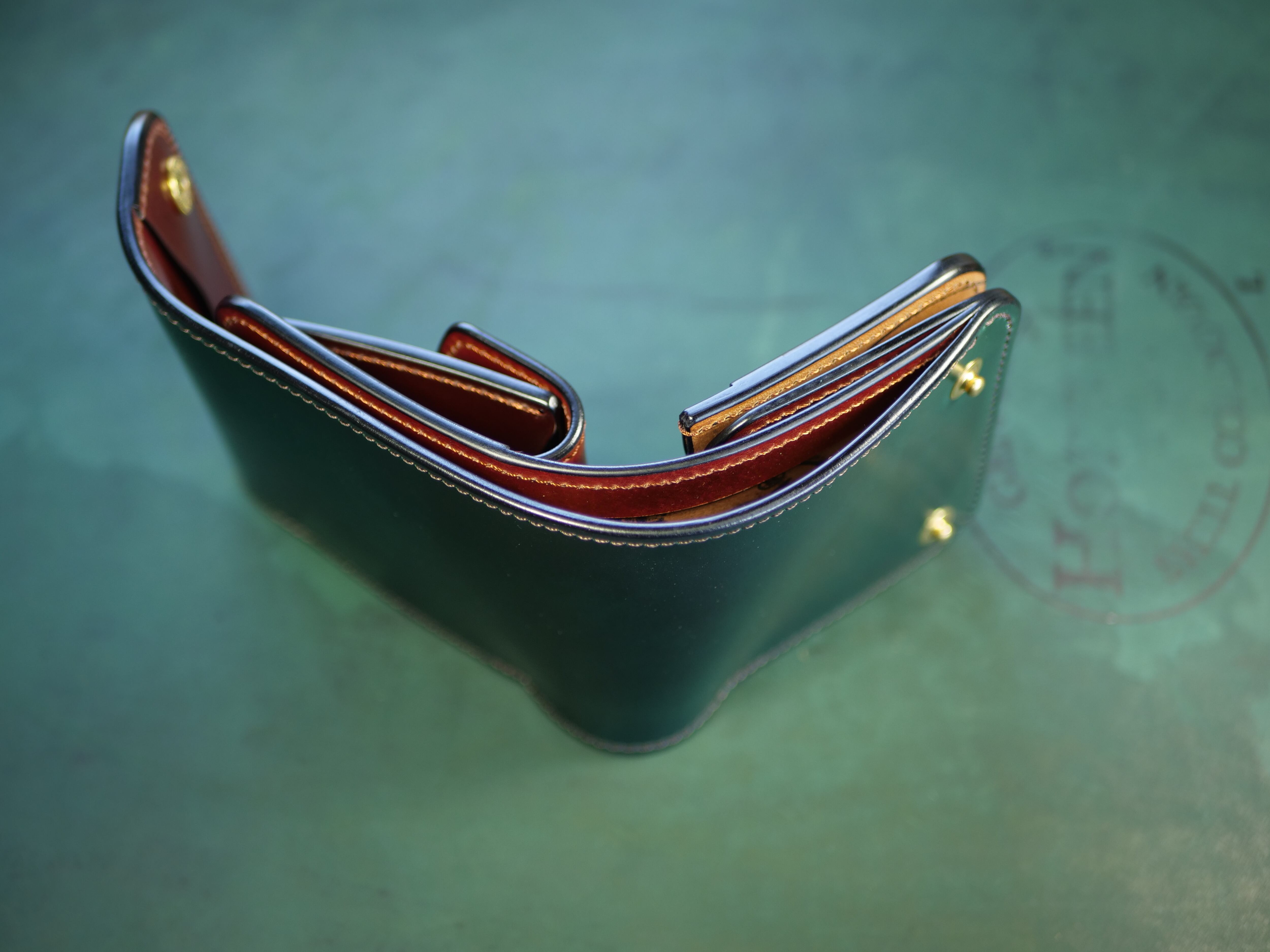 Mini Doublesnap / Horween shell cordovan Green × #4 | robusta