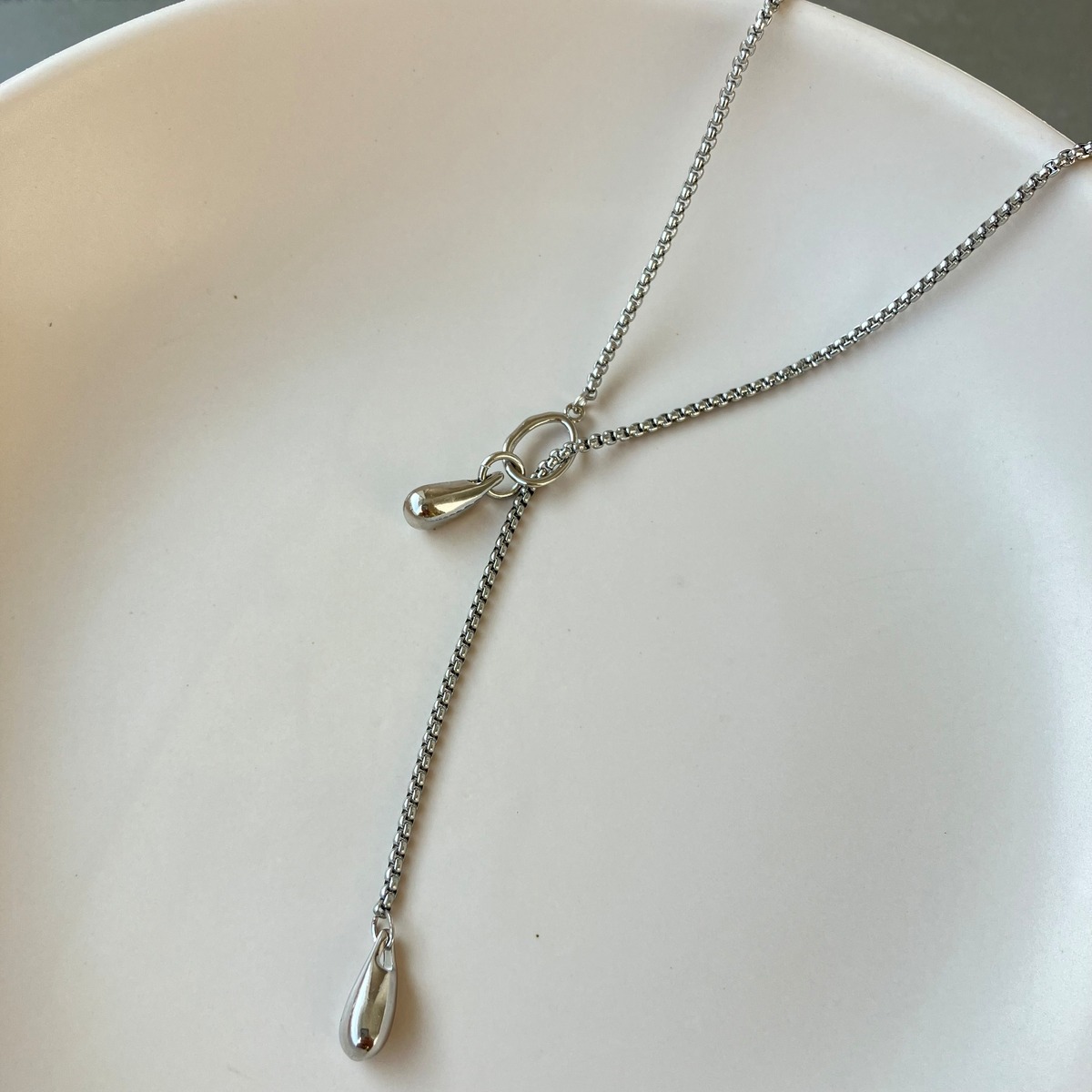 drops chain 429 | ecru accessory