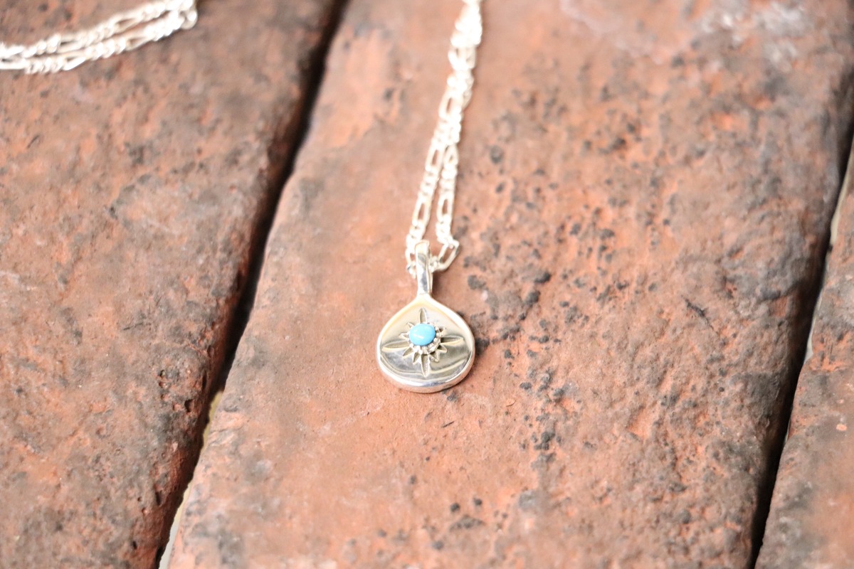 P010 ターコイズ丸型プレート＆チェーン | PRIMO