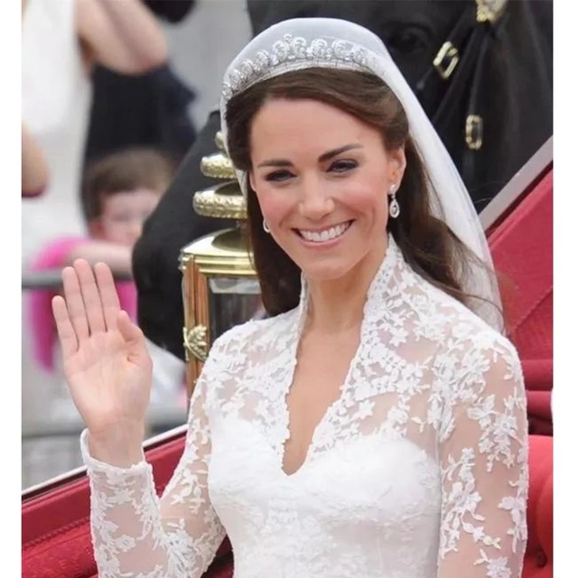 最高級 ︎ キャサリン妃 ロイヤル ウエディング ティアラ レプリカ | Tiara Shop Valentina