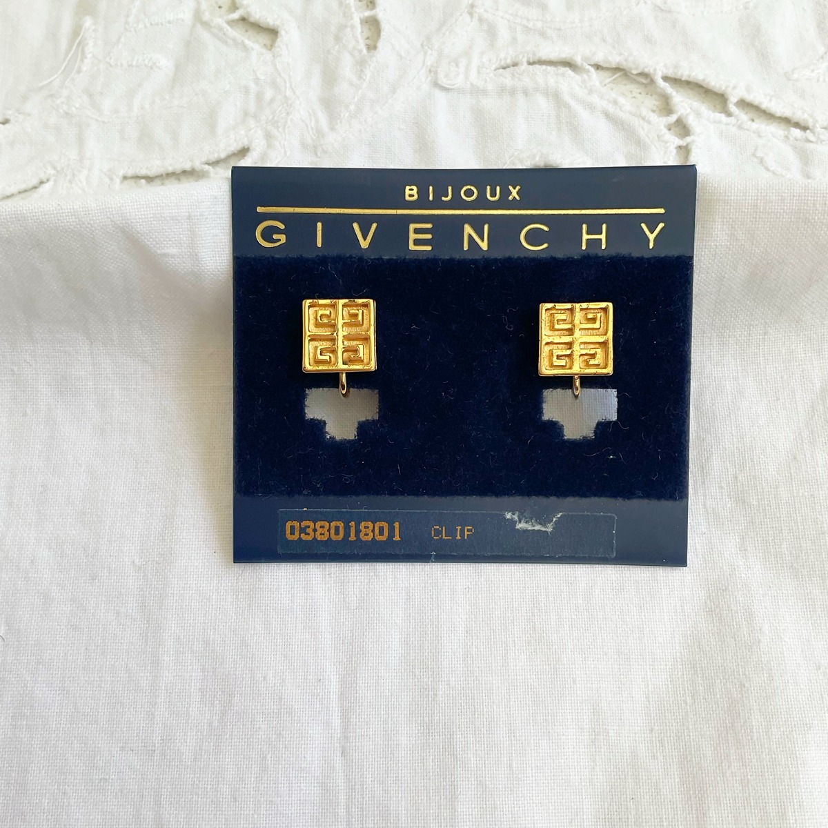 -dead stock- GIVENCHY logo earrings | TOKYO LAMPOON online shop